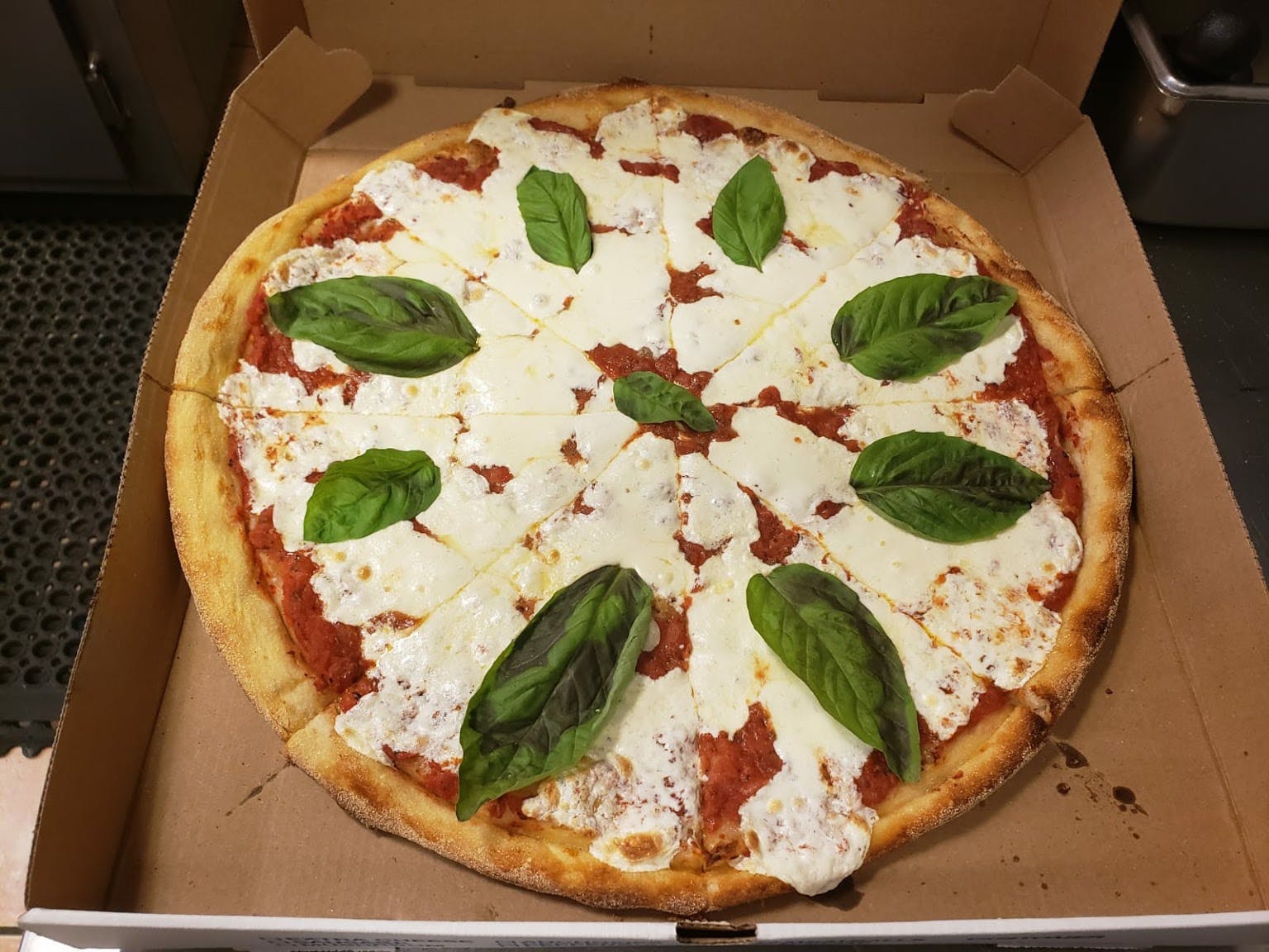 Roberto s Pizza Pasta New Rochelle NY 102 Drake Ave Hours Menu Order