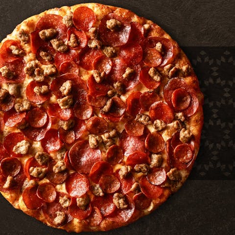 Round Table Gourmet Veggie Pizza